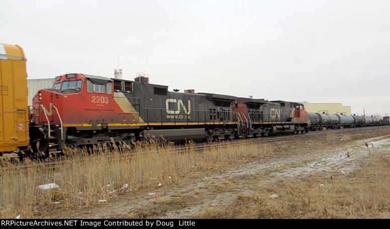 CN 2203